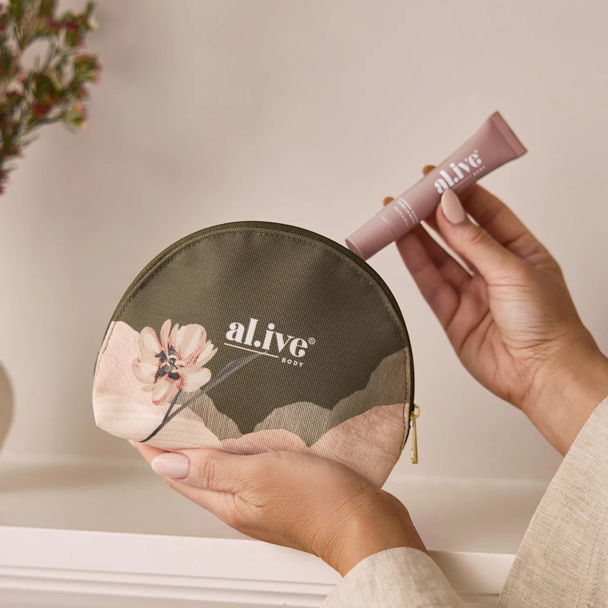Al.ive Limited Edition Hand & Lip Gift Set - Raspberry Blossom & Junip ...